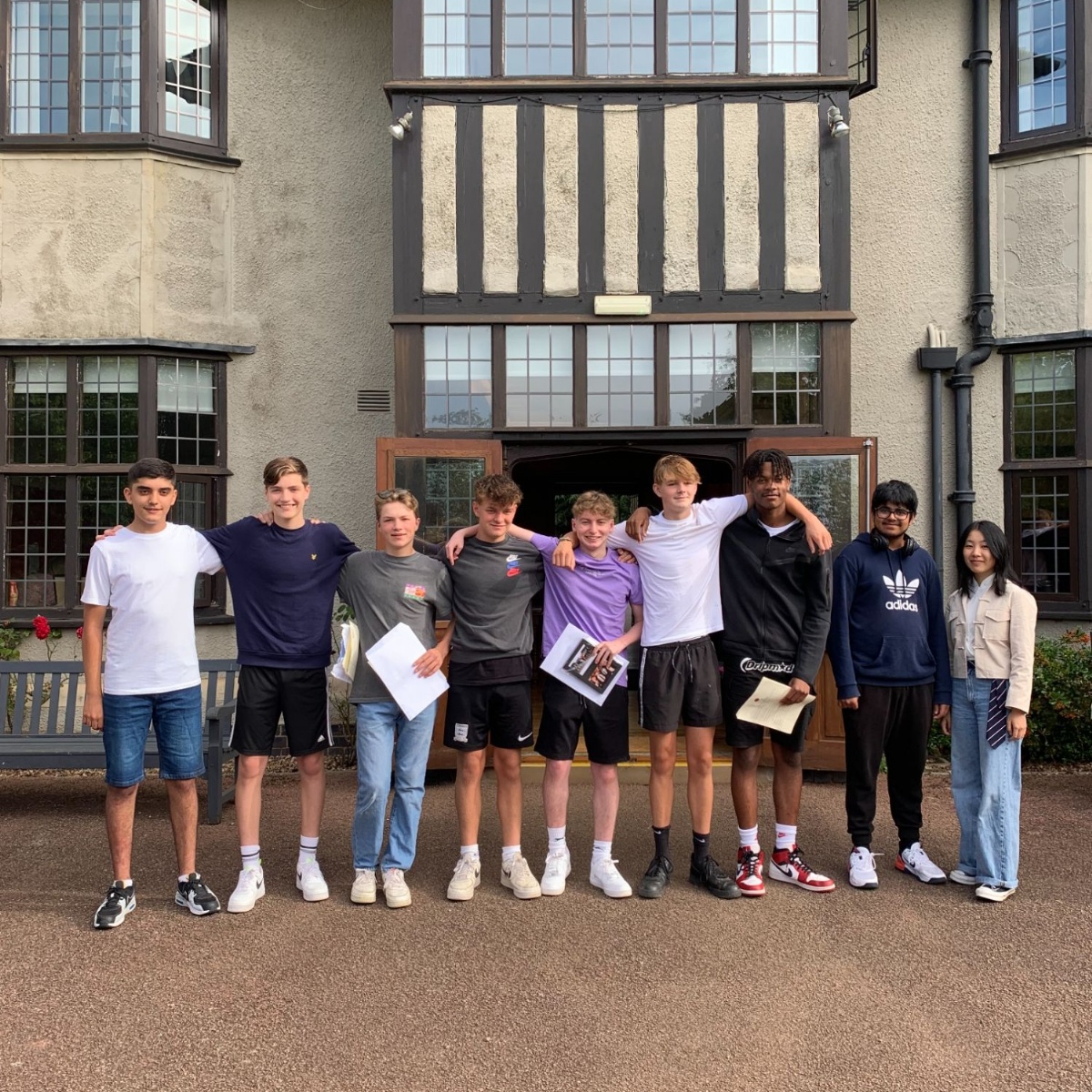 LGS Stoneygate - GCSE Result success